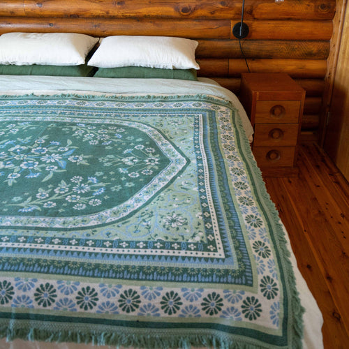 Salty Aura – Tide Town